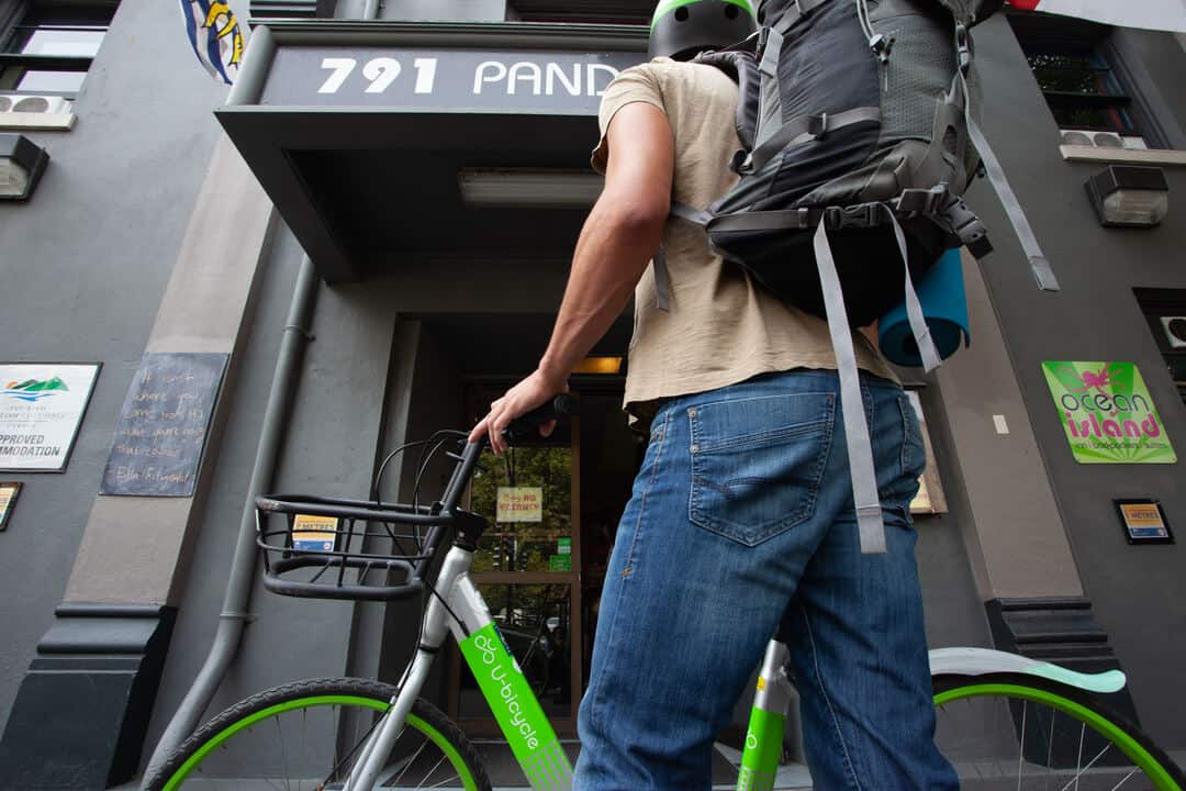 Cycling Adventures in Victoria - Ocean Island Inn | Backpackers | Suites