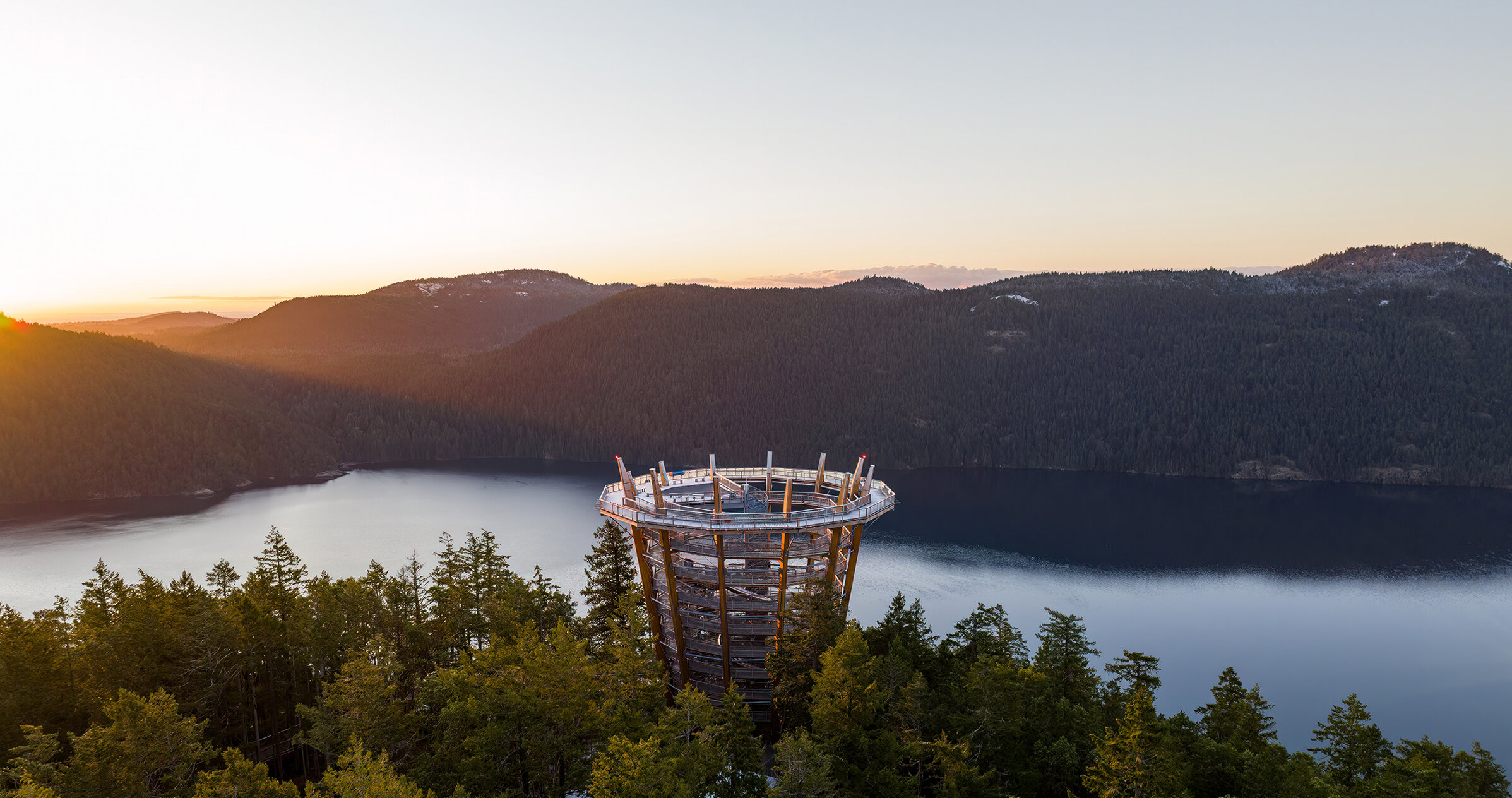 Malahat Skywalk - Ocean Island Inn | Backpackers | Suites